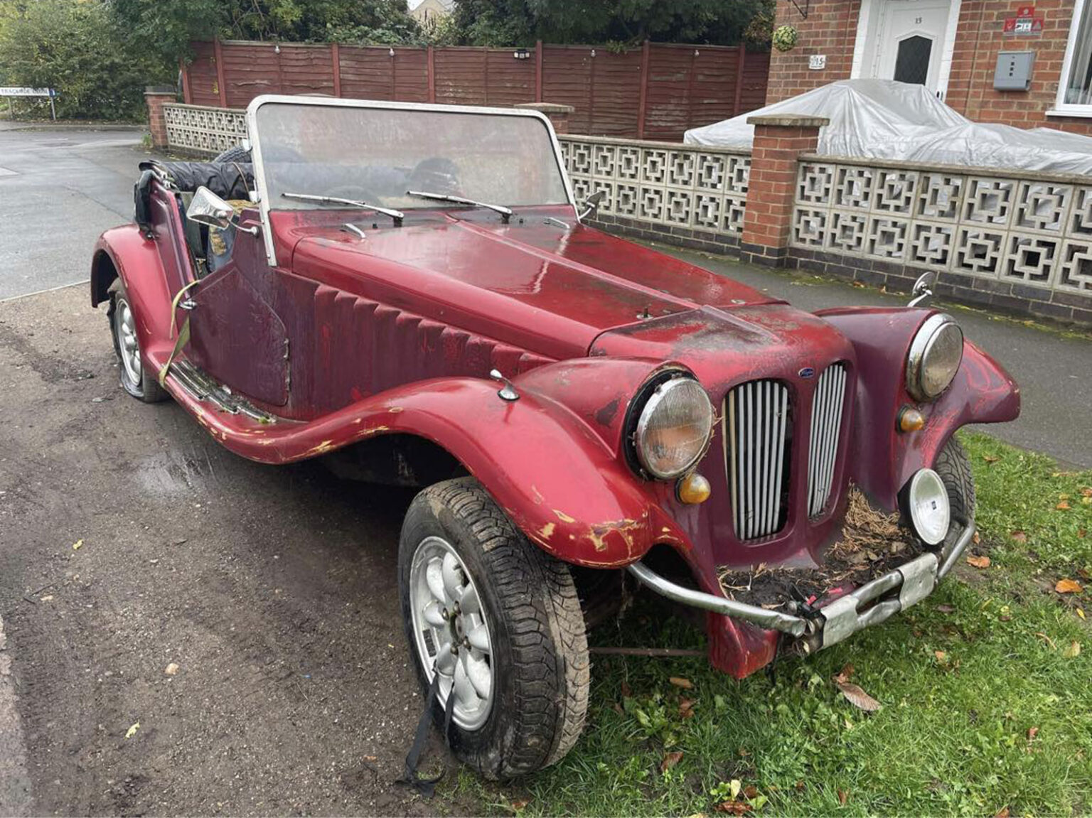 Pilgrim Bulldog Kit Car - Richard Lee Classic Cars